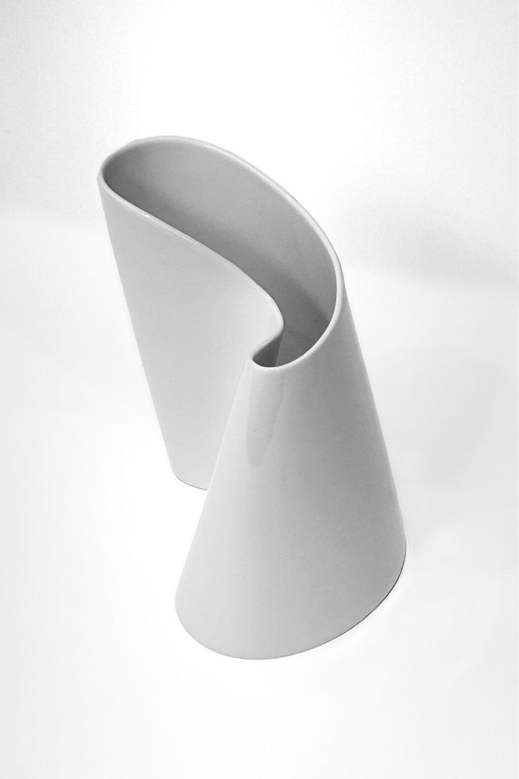 206 — SET OF VASES. ROSENTHAL - Gathering Stuff