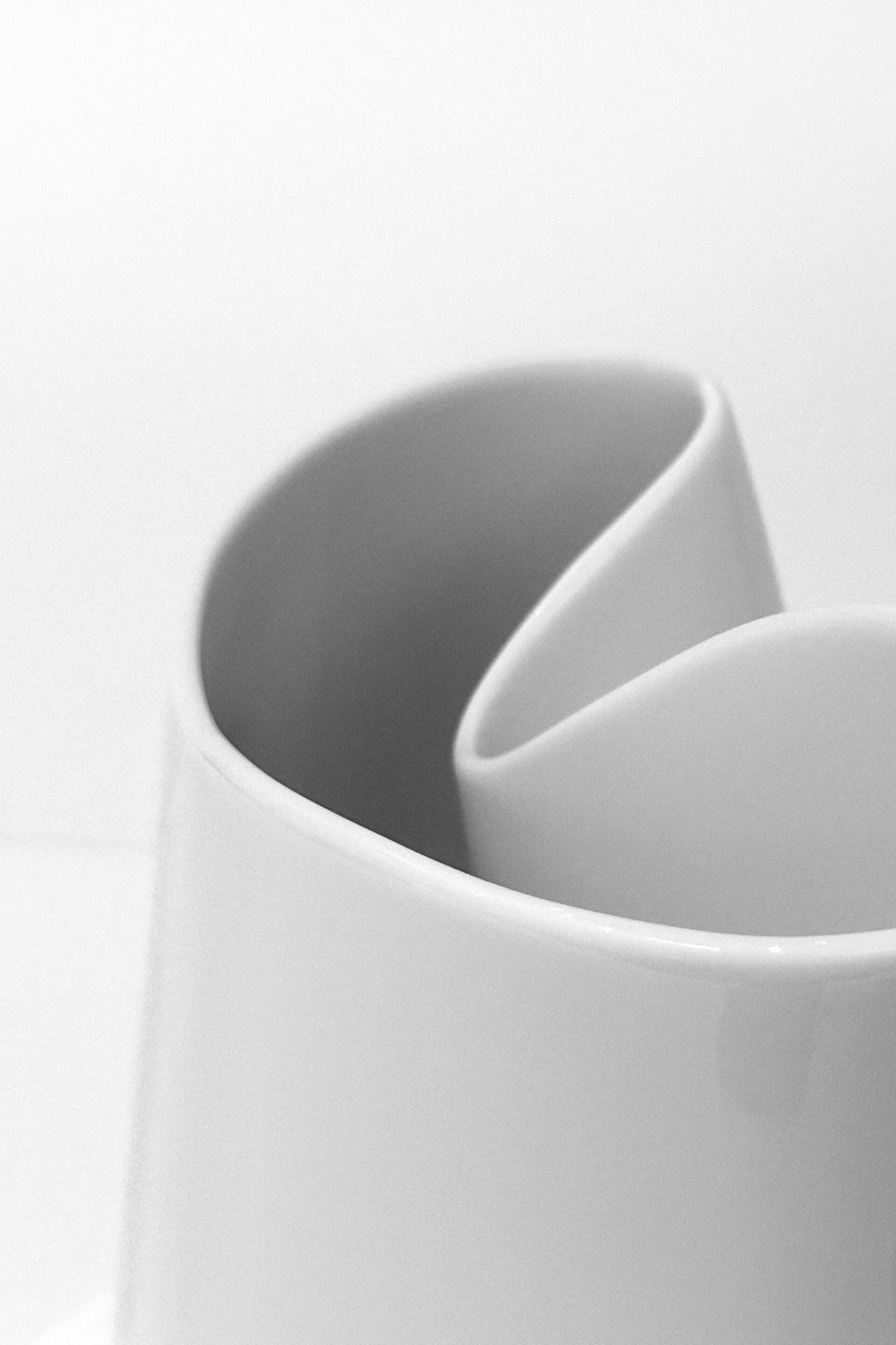 206 — SET OF VASES. ROSENTHAL - Gathering Stuff