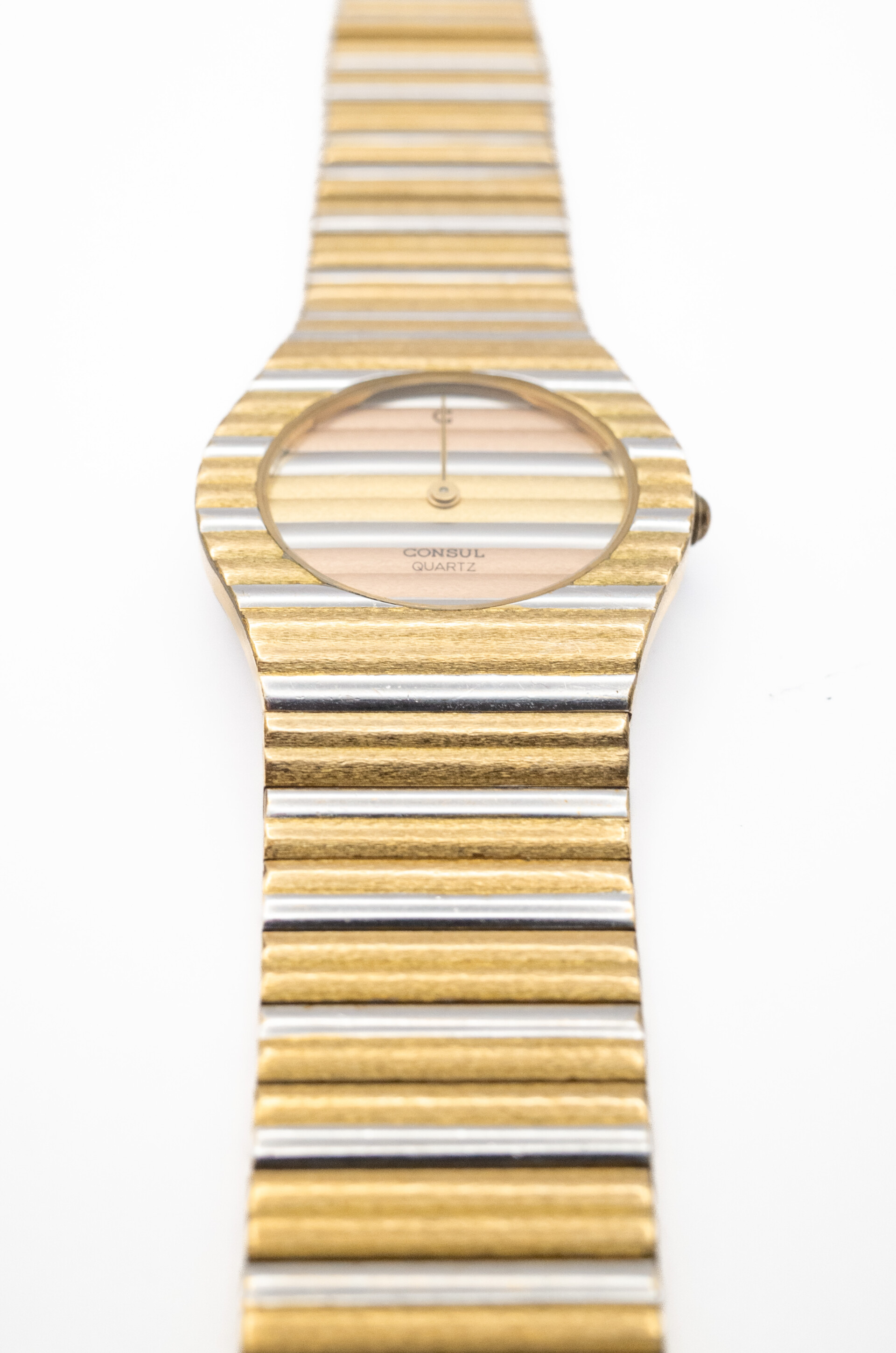 304 — BICOLOR WATCH, CONSUL - Gathering Stuff